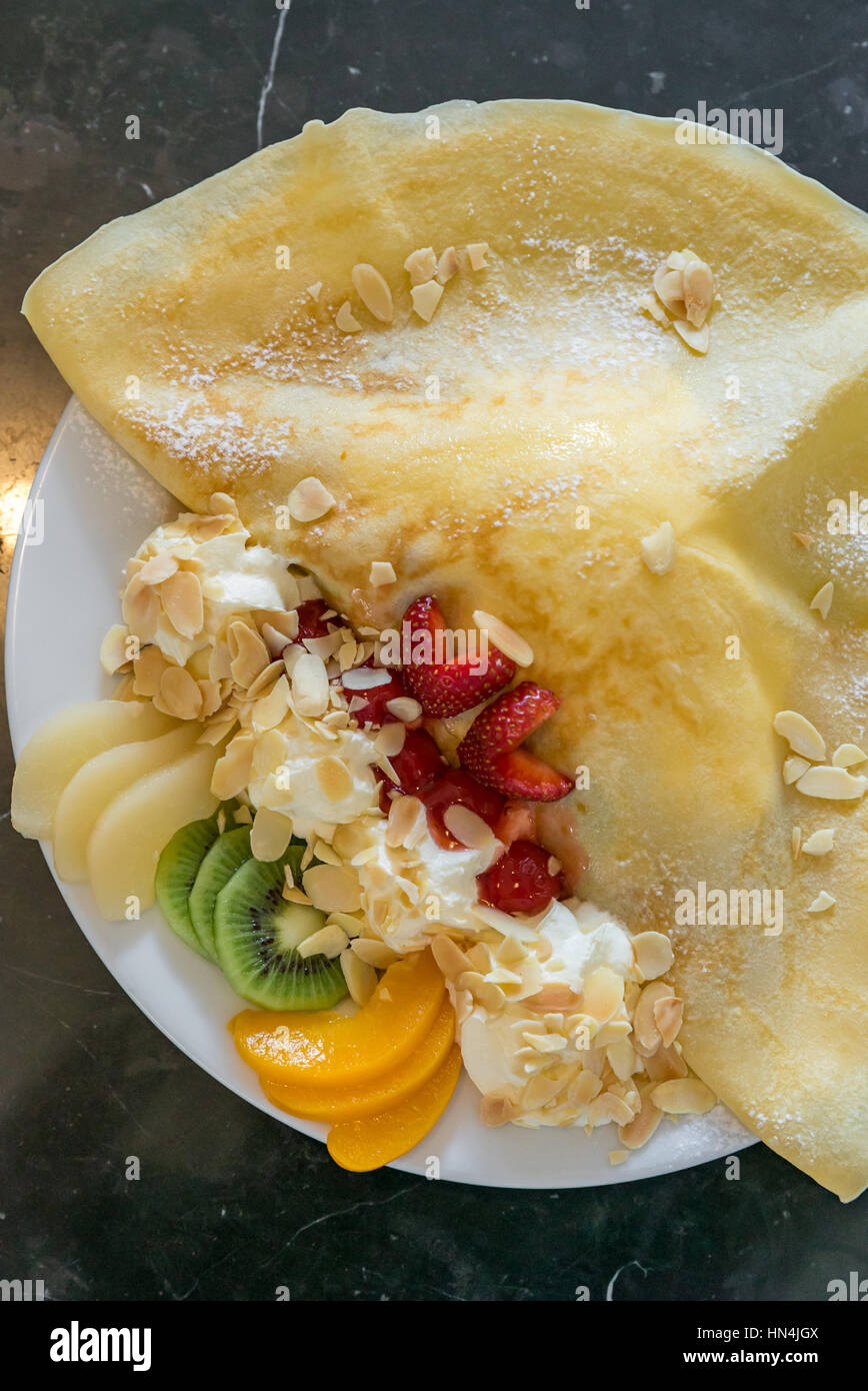 Peach and mango ice cream hi-res stock photography and images - Alamy