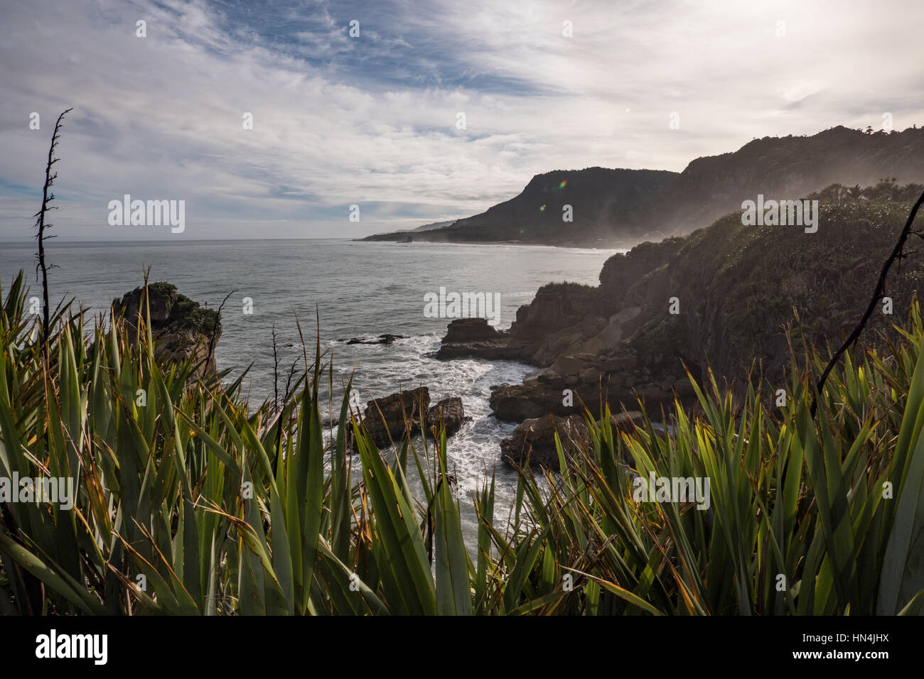 Pancake rocks near punakaiki hi-res stock photography and images - Alamy