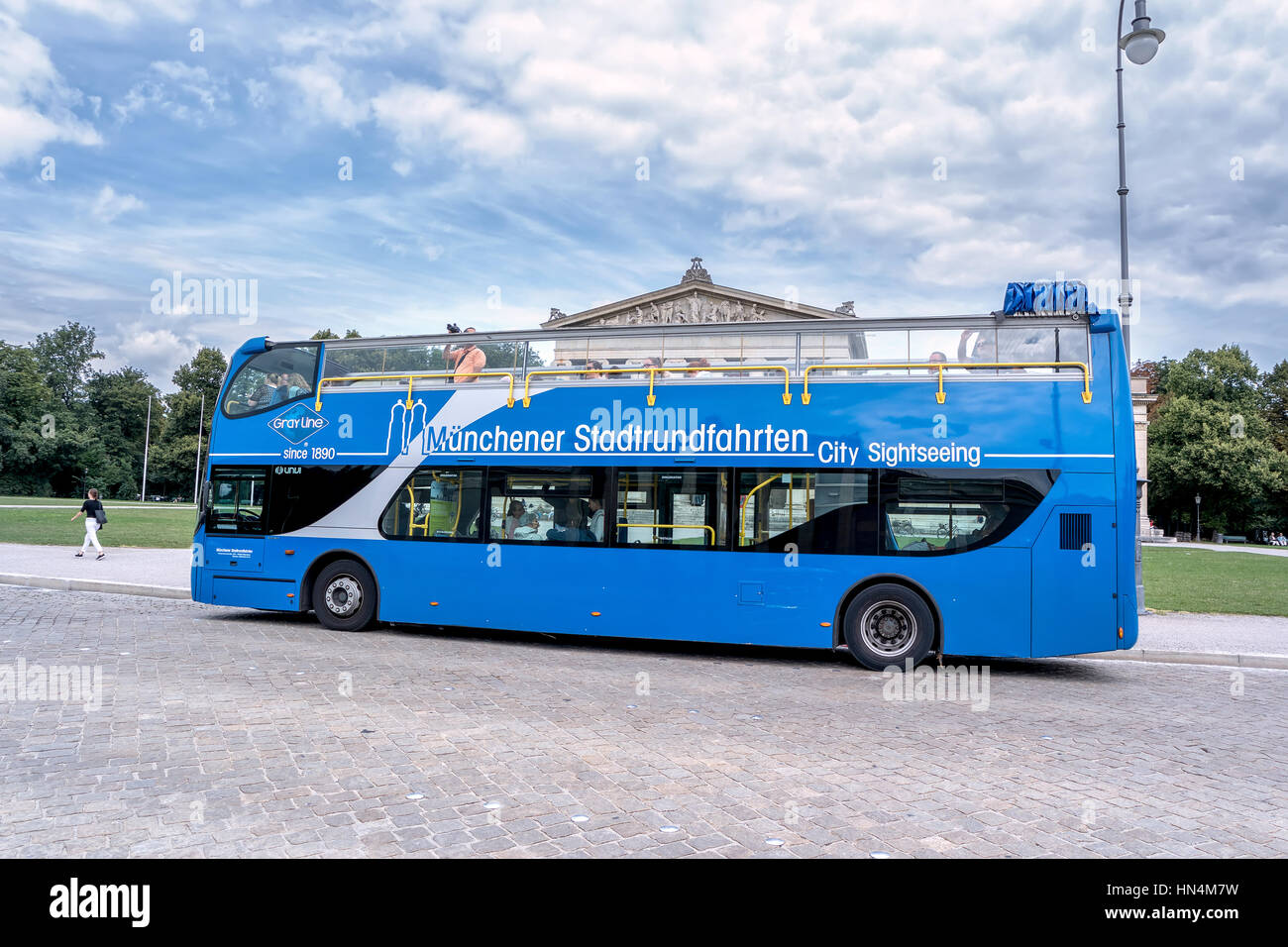 Bus sightseeing munich hi-res stock photography and images - Alamy