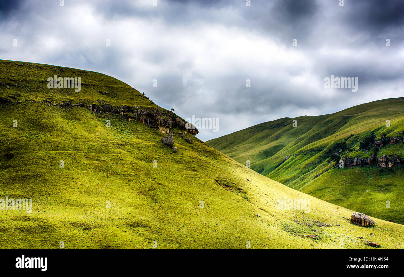 Giants castle drakensberg hi-res stock photography and images - Alamy