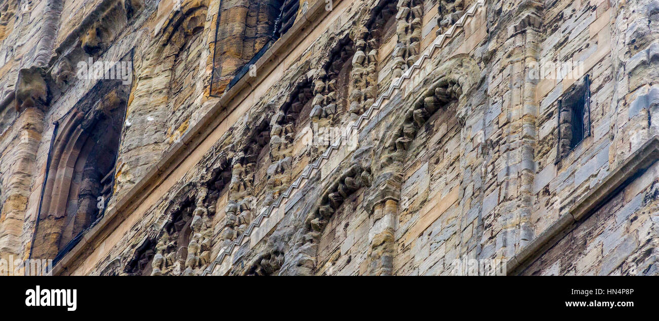 Exeter Cathedral Stone Wall Stock Photo - Alamy