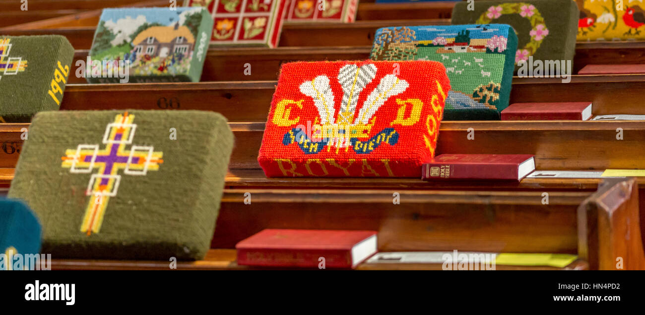 Hassocks hi-res stock photography and images - Alamy