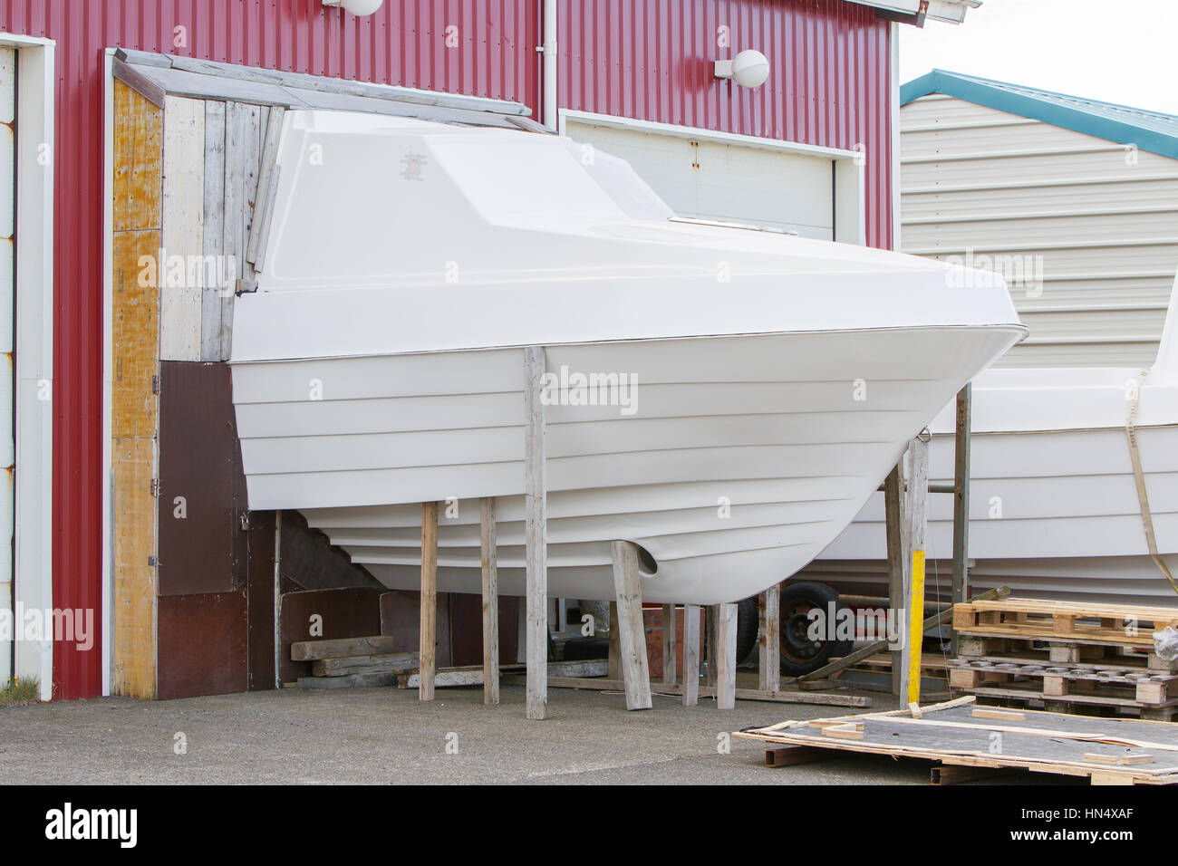 Production process of making a small boat, the front end of the boat ...