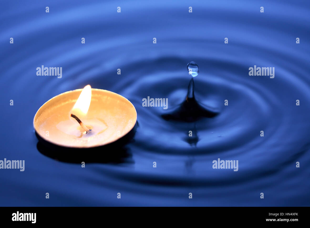 Water lighting hi-res stock photography and images - Alamy
