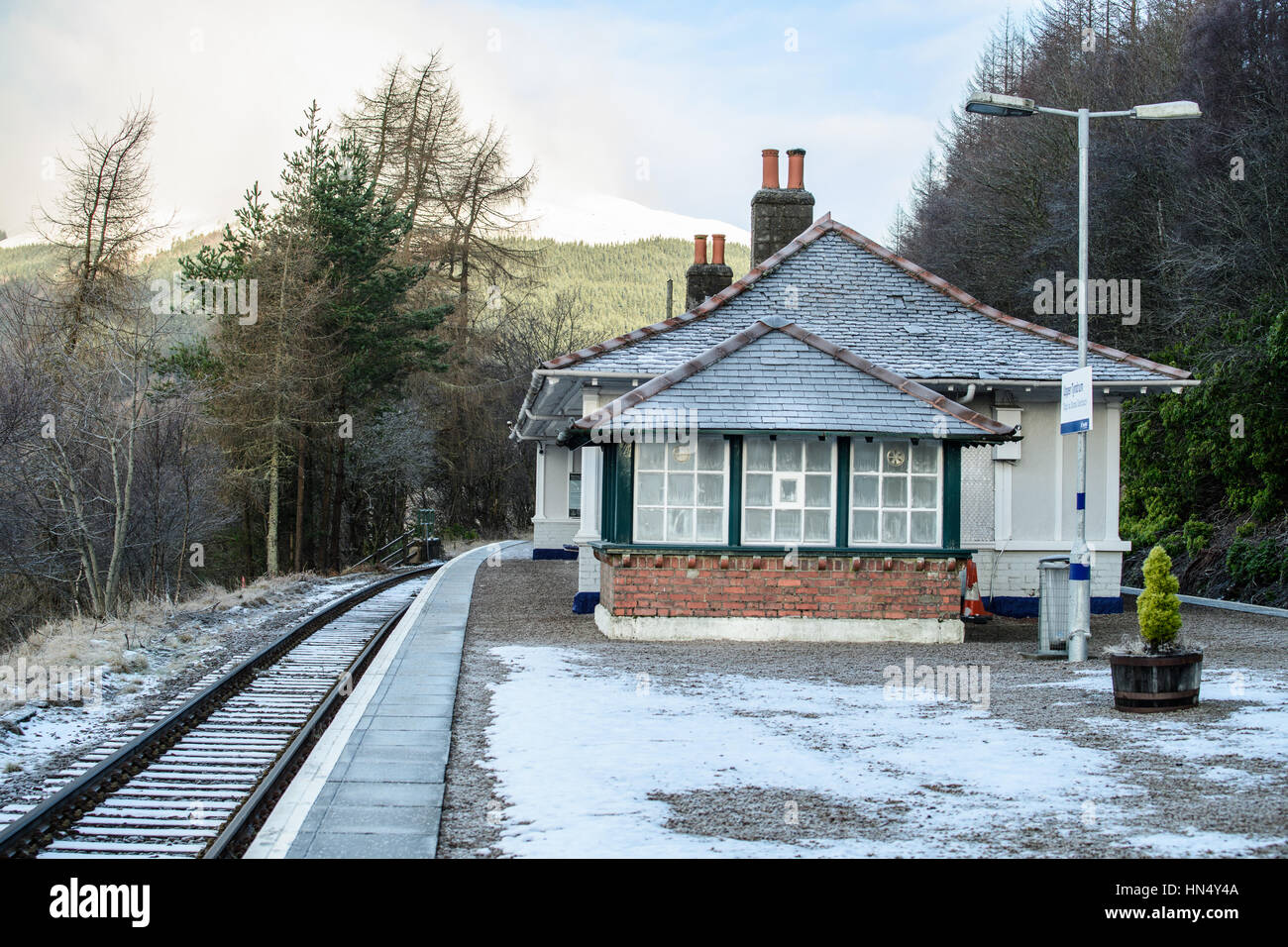 Upper Tyndrum rail station, scottish highllands, Britain Stock Photo ...