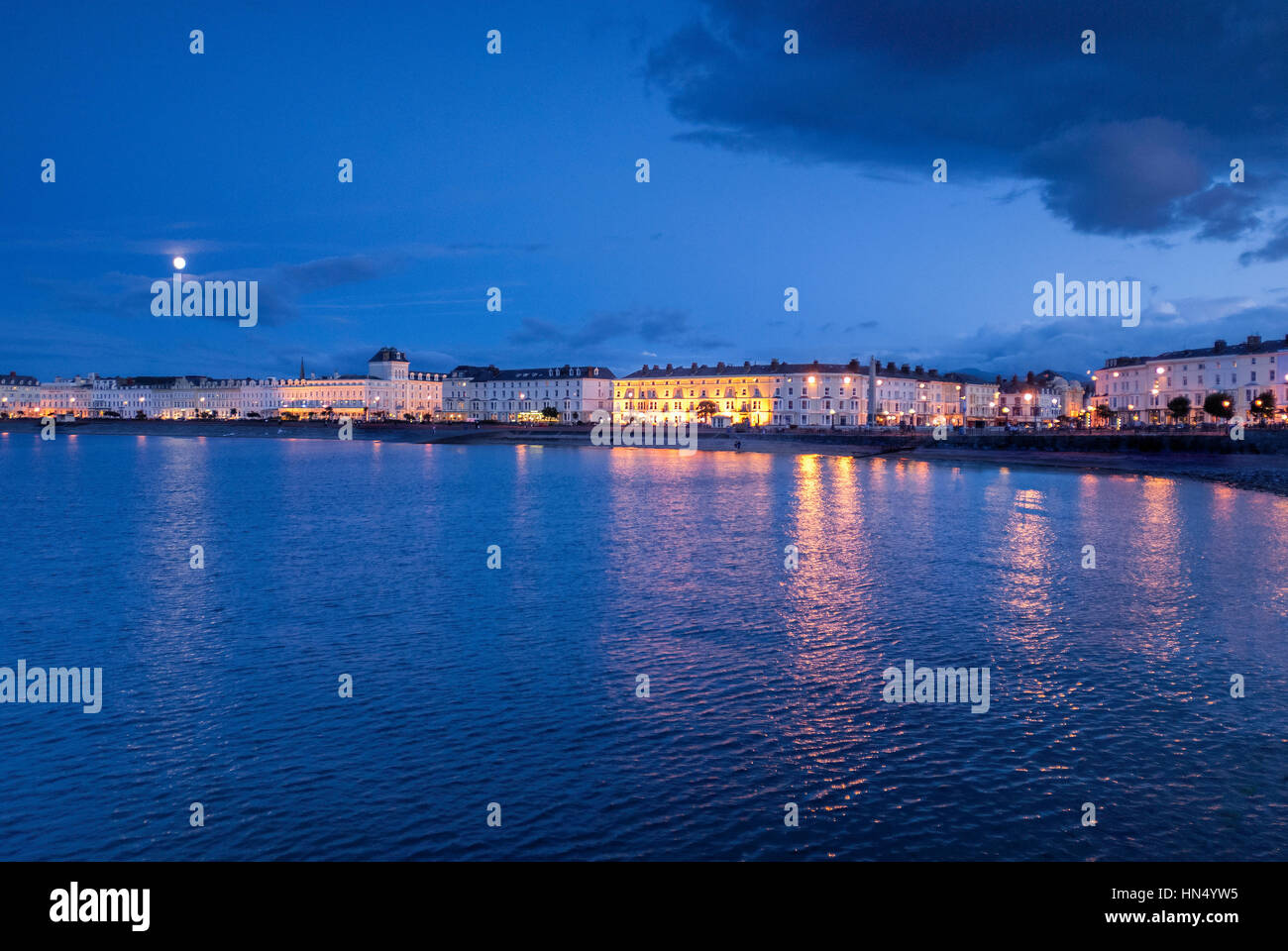 Llandudno promenade at night hi-res stock photography and images - Alamy