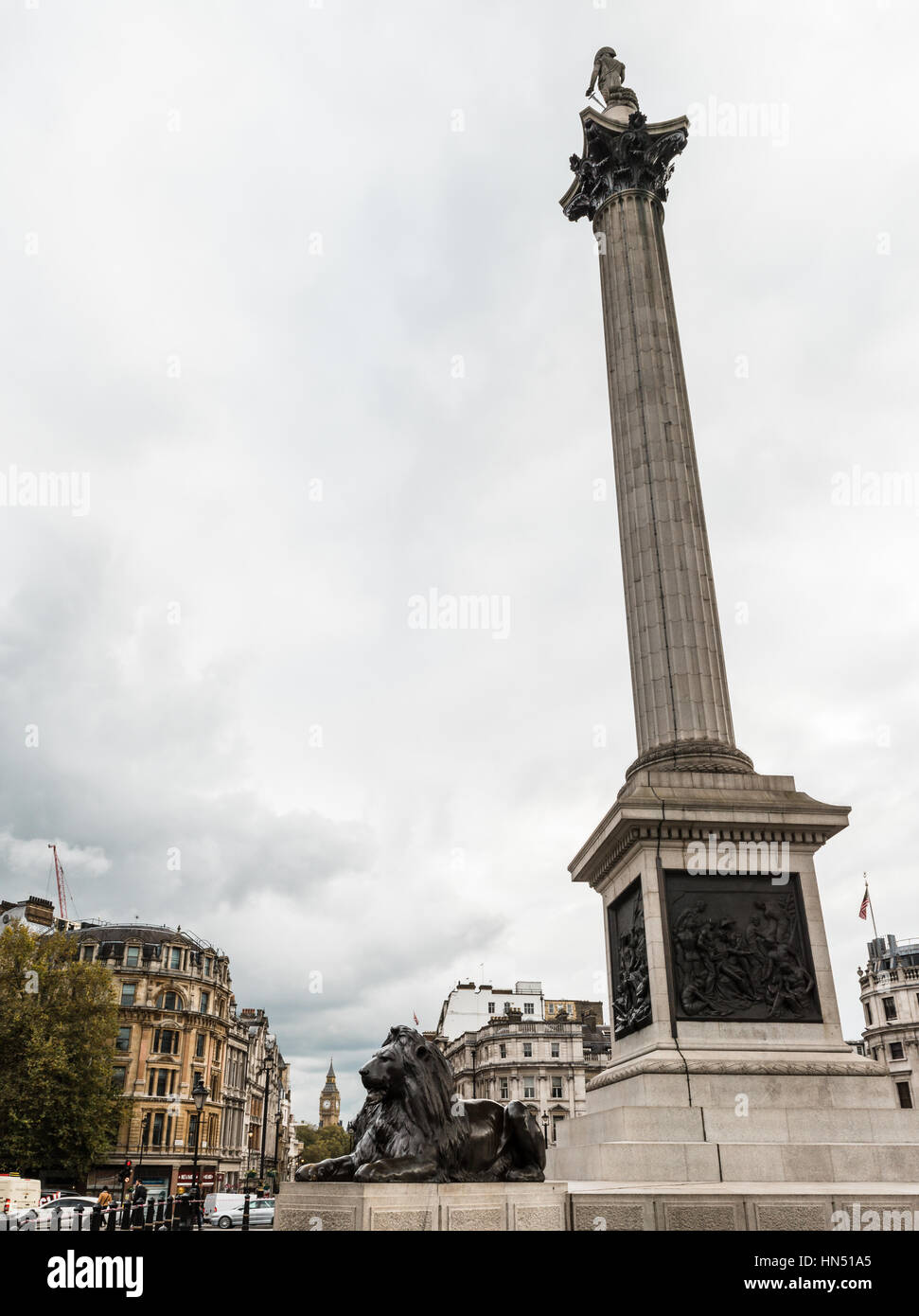 Trafalgar square lion and big ben hi-res stock photography and images ...