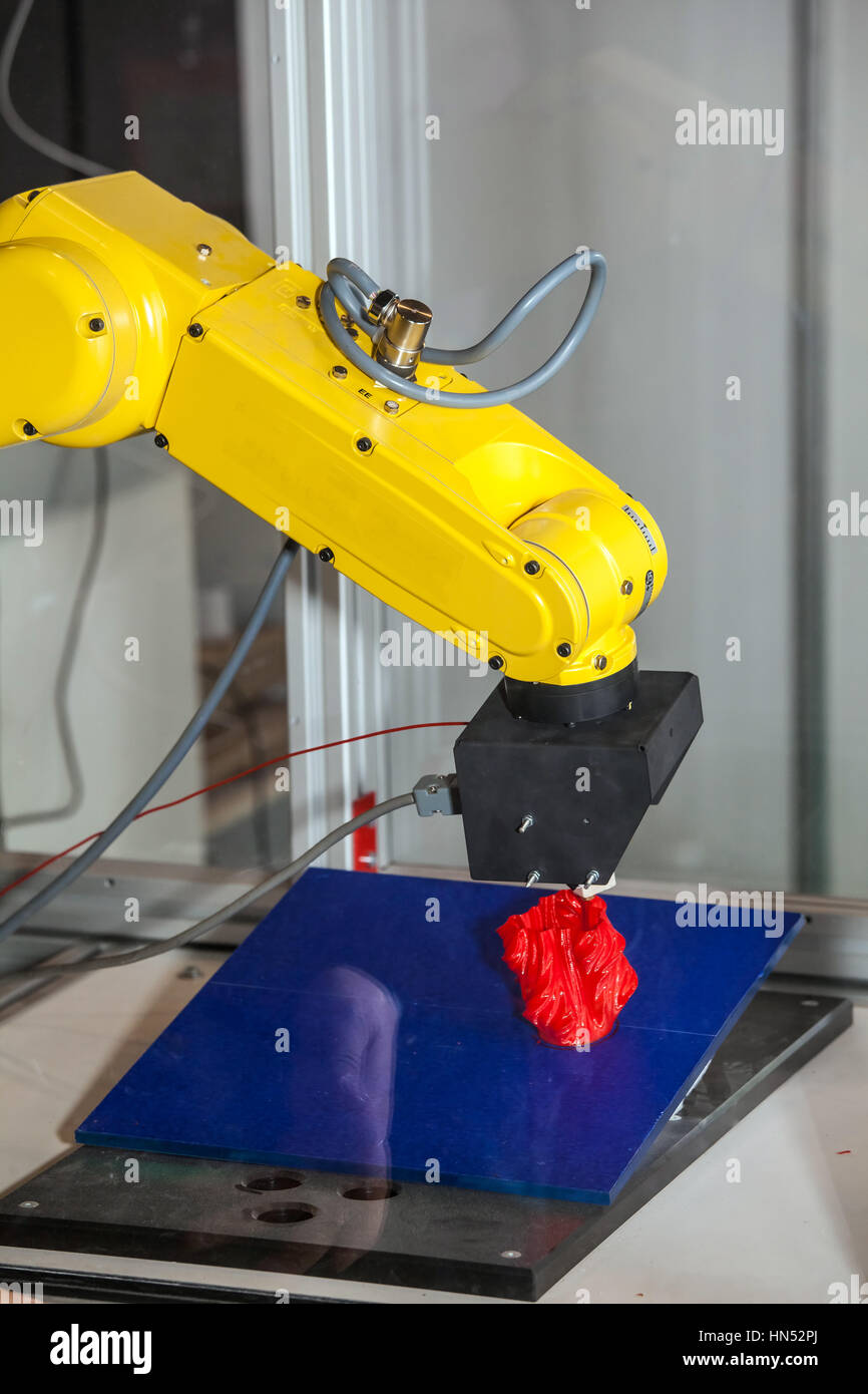 3d printer printing Stock Photo - Alamy
