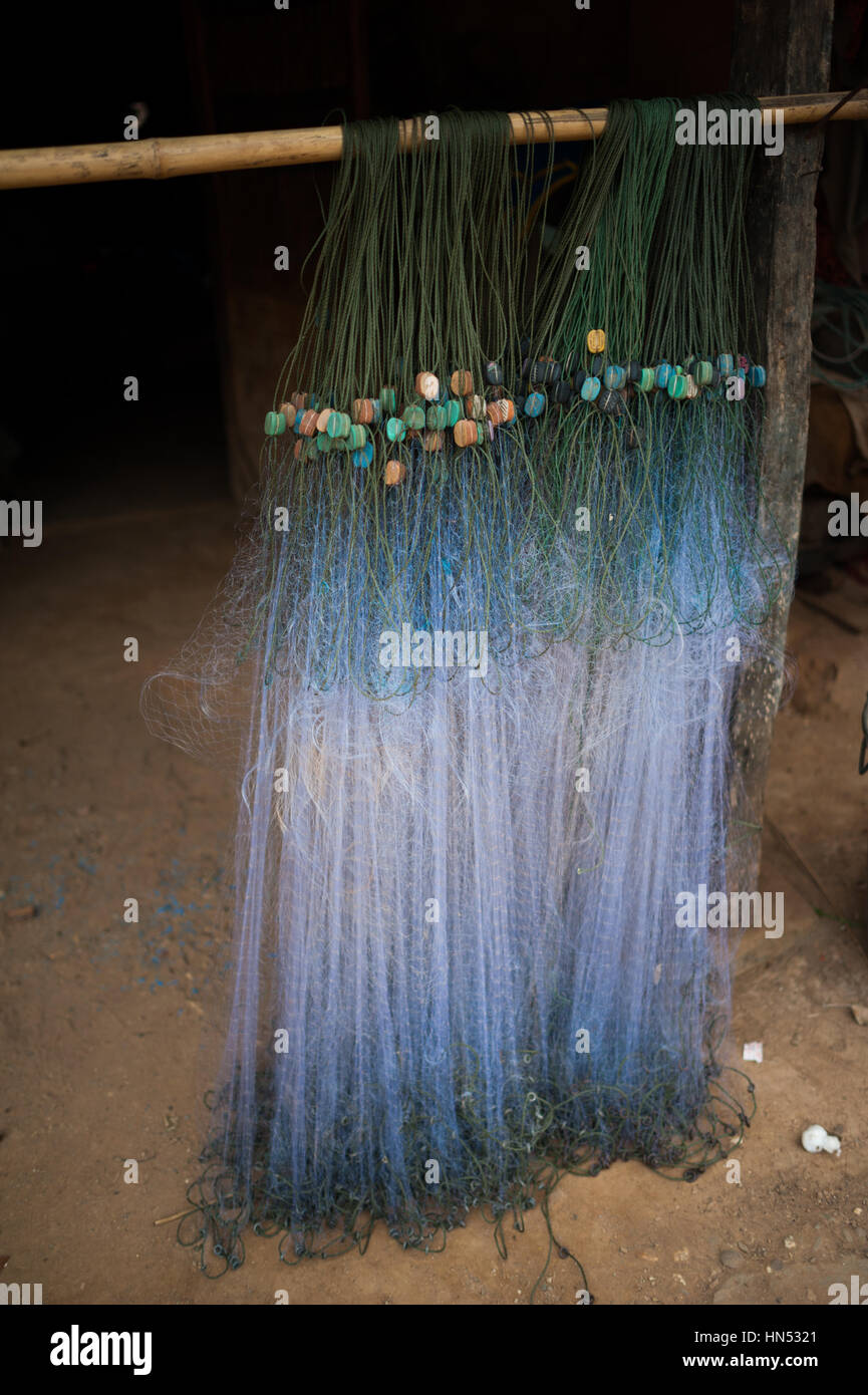 Bamboo fishing nets hi-res stock photography and images - Alamy