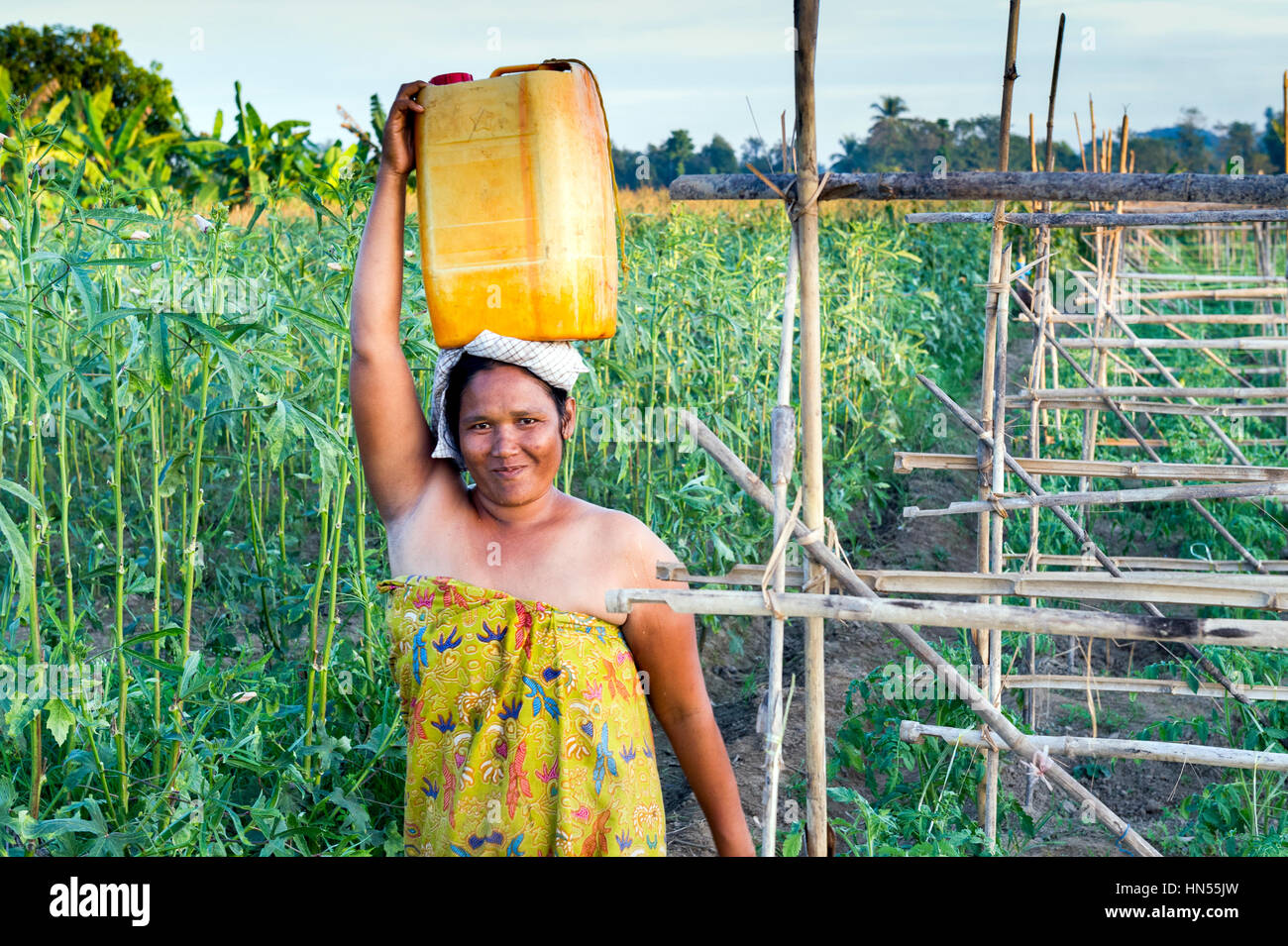 Myanmar (formerly Burma). Kayin State (Karen State). Hpa An. Peasant ...