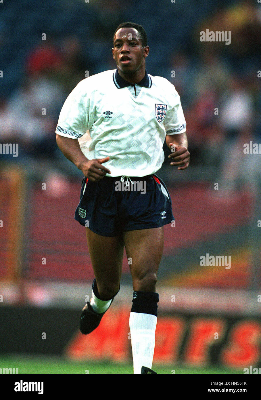 IAN WRIGHT ENGLAND & CRYSTAL PALACE FC 12 June 1991 Stock Photo - Alamy