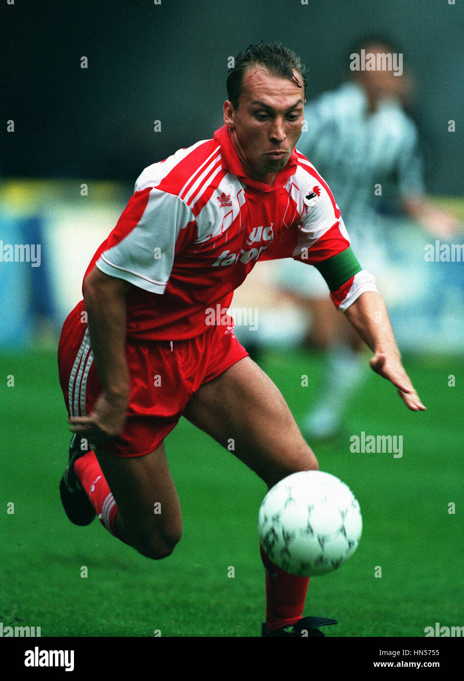 DAVID PLATT BARI FC 30 September 1991 Stock Photo - Alamy