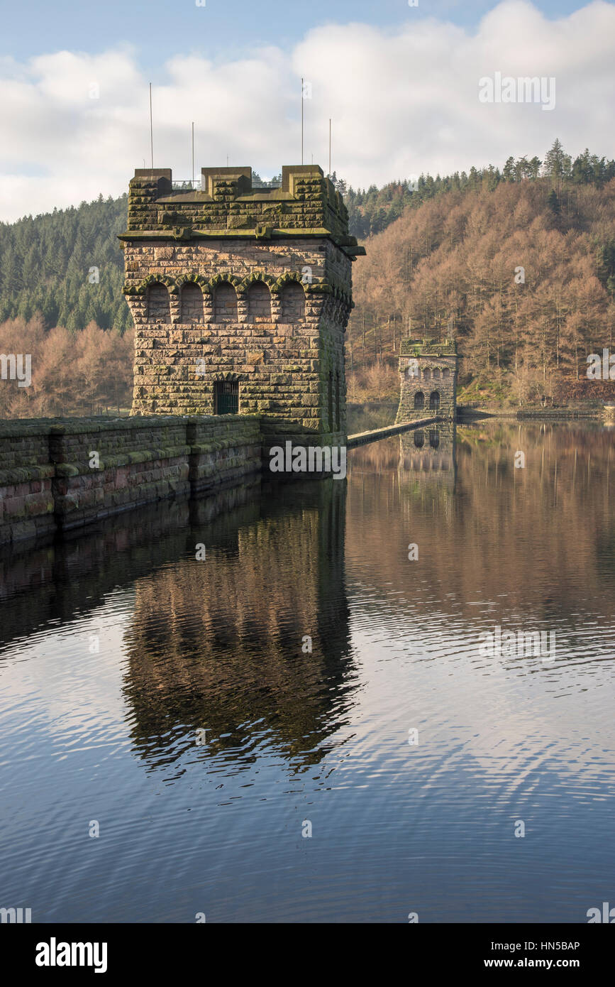 Dam towers hi-res stock photography and images - Alamy