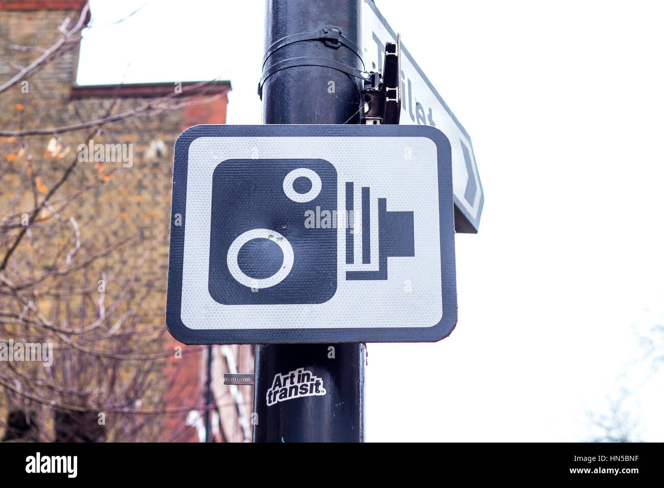 Speed camera sign uk hi-res stock photography and images - Alamy