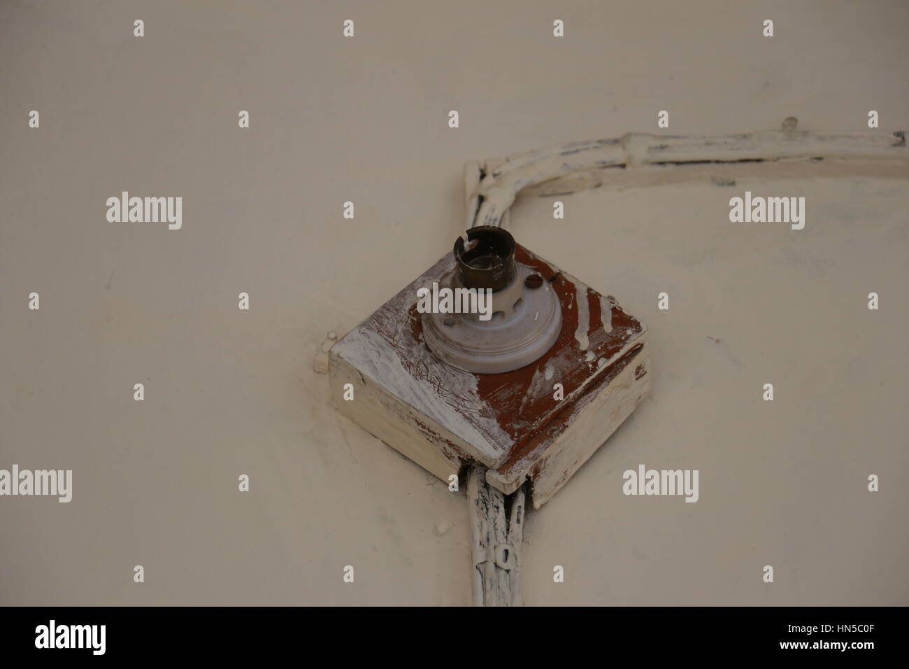 Old bulb holder hi-res stock photography and images - Alamy