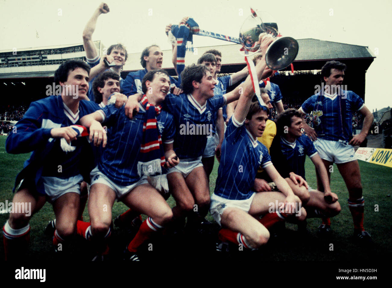 RANGERS CELEBRATE CUP WIN GLASGOW RANGERS 01 May 1988 Stock Photo - Alamy