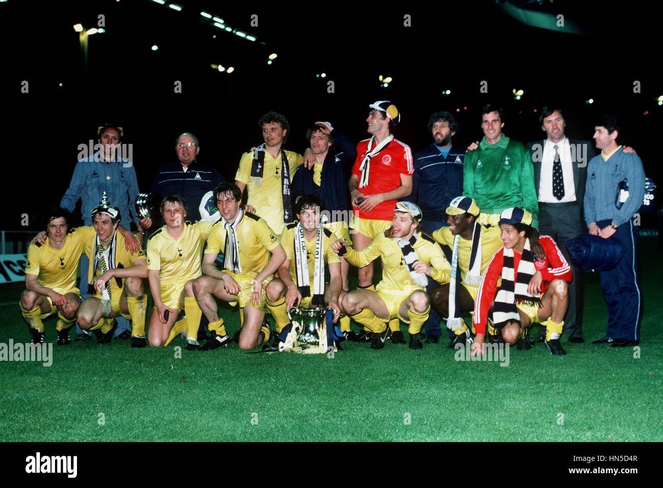 Tottenham win f a cup hi-res stock photography and images - Alamy