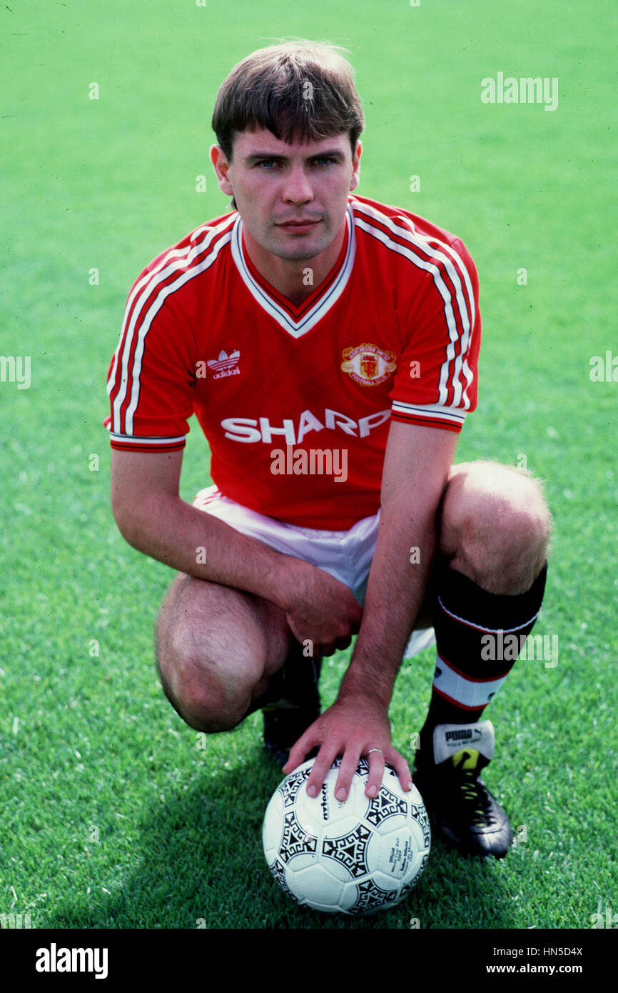 BRIAN MCCLAIR MANCHESTER UNITED & SCOTLAND 01 July 1988 Stock Photo - Alamy