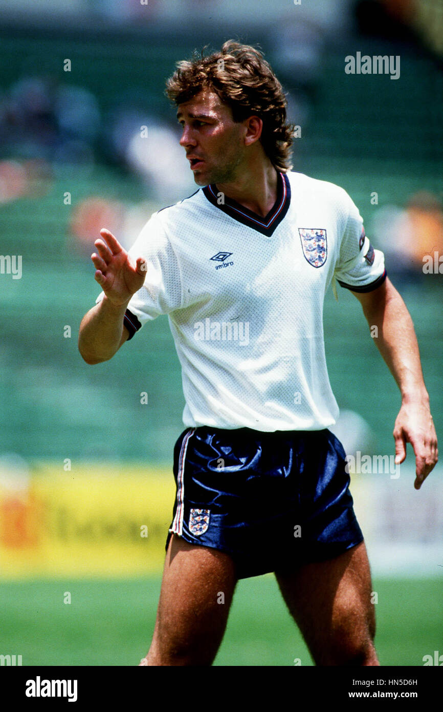 Bryan robson england hi-res stock photography and images - Alamy