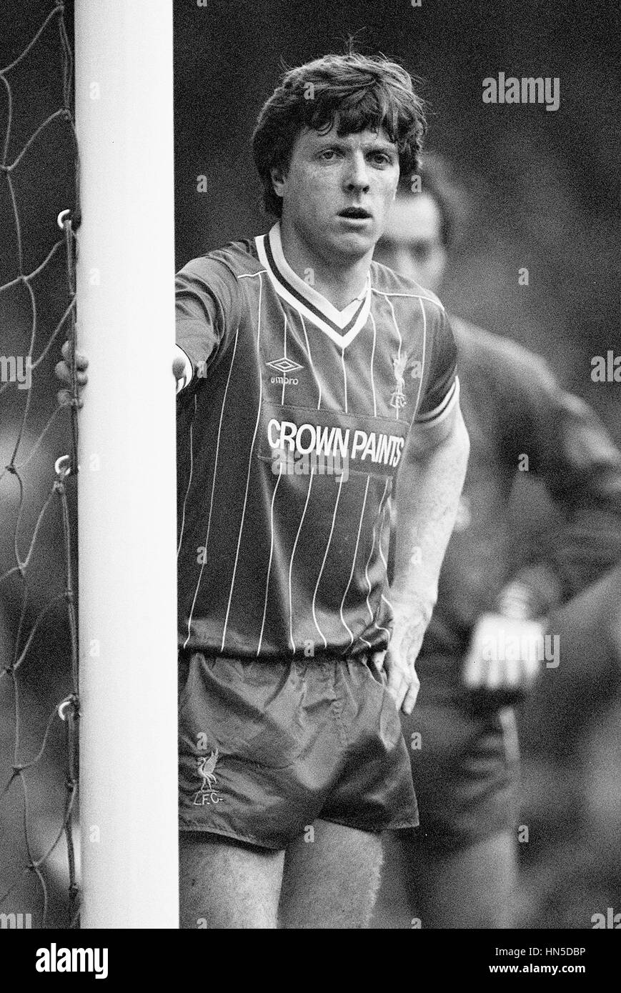 STEVE NICHOL LIVERPOOL FC 01 February 1985 Stock Photo - Alamy