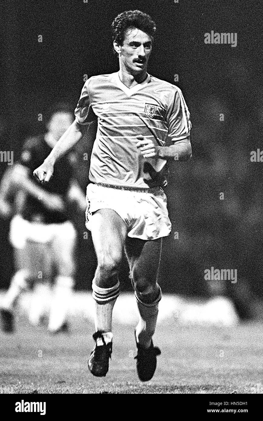 IAN RUSH WALES & LIVERPOOL FC 16 October 1985 Stock Photo - Alamy