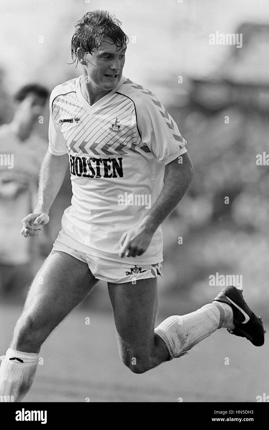 GLENN HODDLE TOTTENHAM HOTSPUR FC 16 October 1985 Stock Photo - Alamy GLENN HODDLE TOTTENHAM HOTSPUR FC 16 October 1985 Stock Photo - Alamy