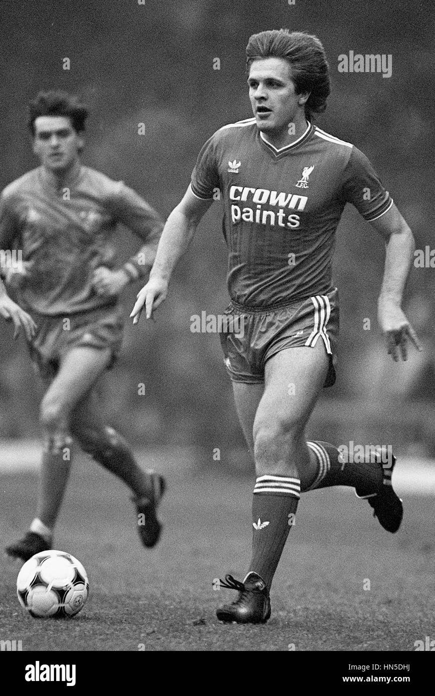 Jan molby 1986 hi-res stock photography and images - Alamy