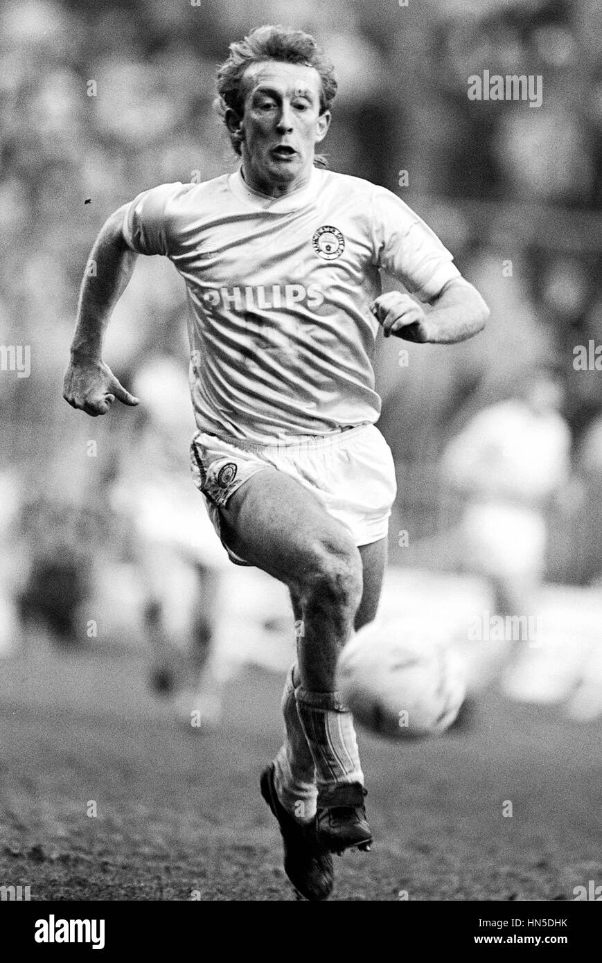 MARK LILLIS MANCHESTER CITY FC 16 February 1986 Stock Photo - Alamy