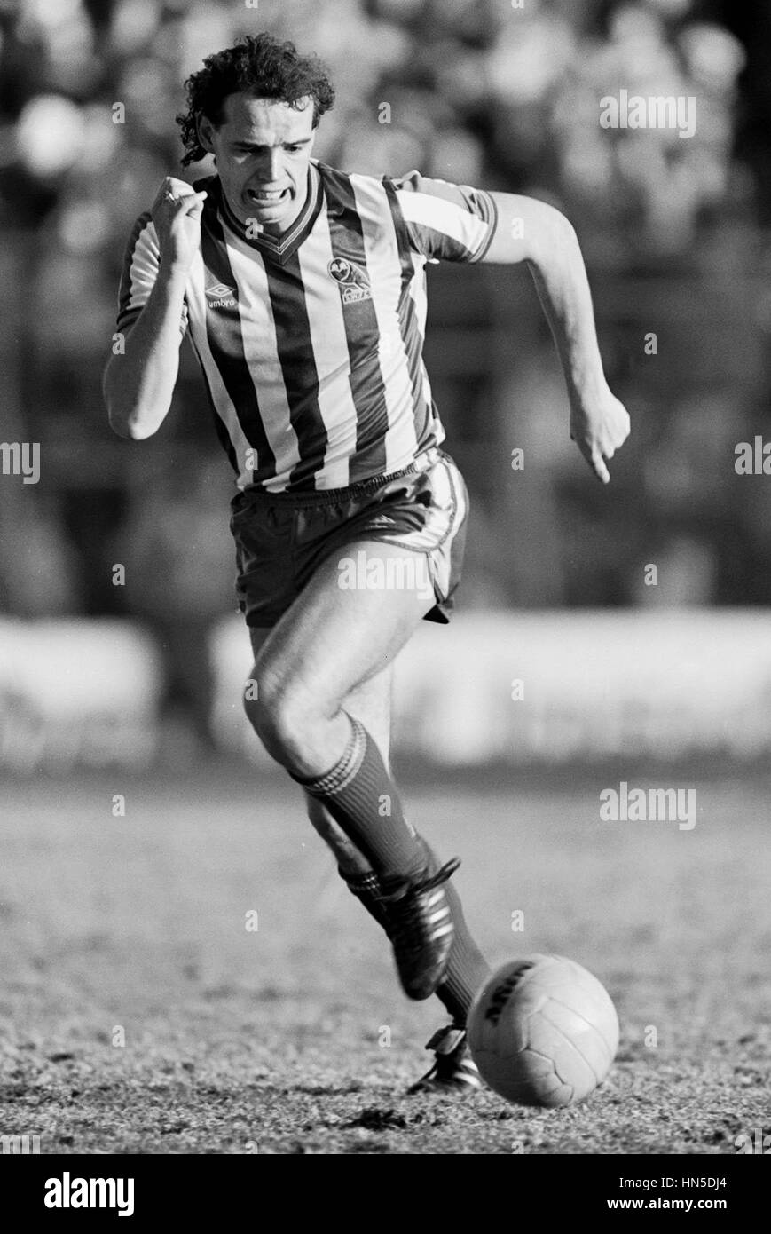 MEL STERLAND SHEFFIELD WEDNESDAY FC 16 February 1986 Stock Photo - Alamy