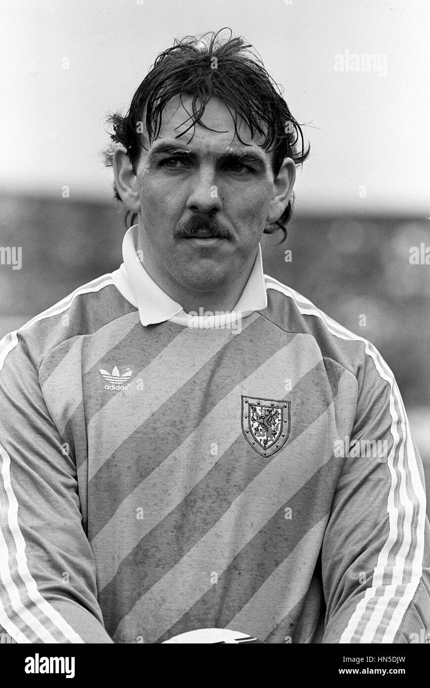 NEVILLE SOUTHALL WALES & EVERTON FC 16 April 1986 Stock Photo - Alamy
