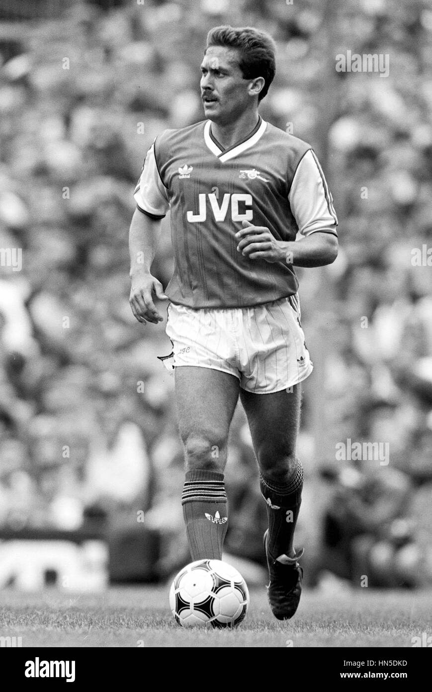 KENNY SANSOM ARSENAL FC 06 September 1986 Stock Photo - Alamy