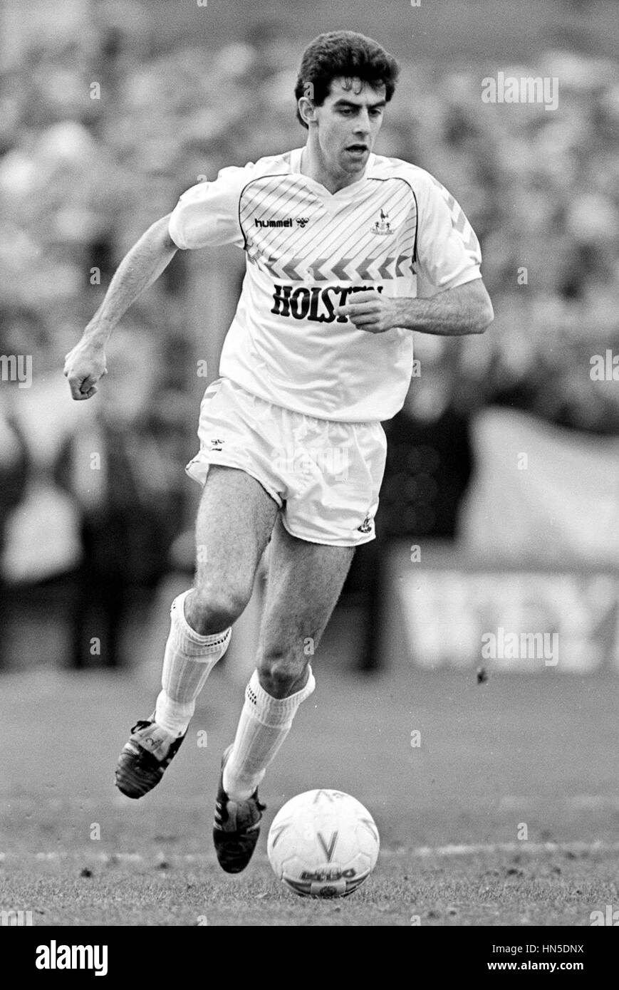 GARY STEVENS . TOTTENHAM HOTSPUR FC 22 March 1987 Stock Photo - Alamy