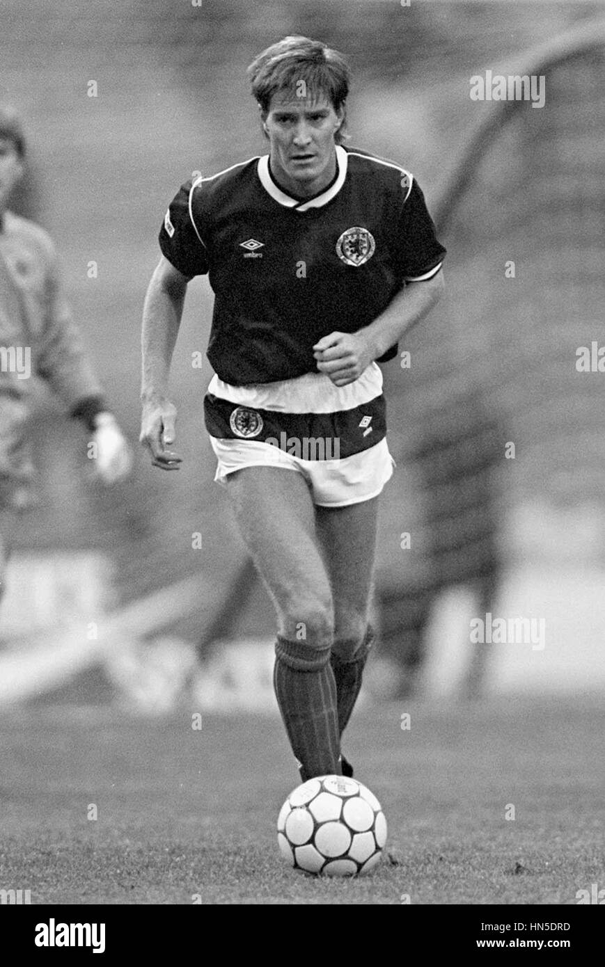 RICHARD GOUGH SCOTLAND & TOTTENHAM HOTSPUR 26 May 1987 Stock Photo - Alamy