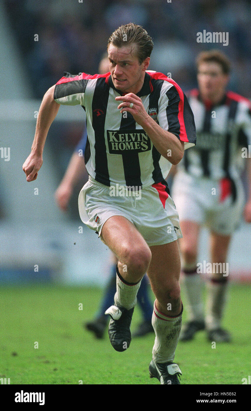 St_mirren hi-res stock photography and images - Alamy