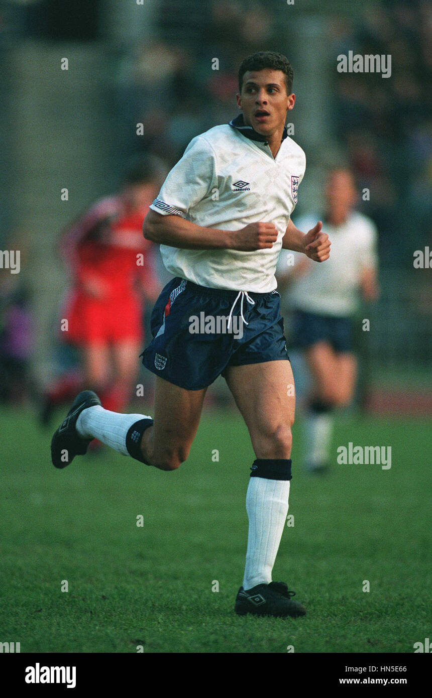KEITH CURLE ENGLAND & MANCHESTER CITY FC 01 May 1992 Stock Photo - Alamy