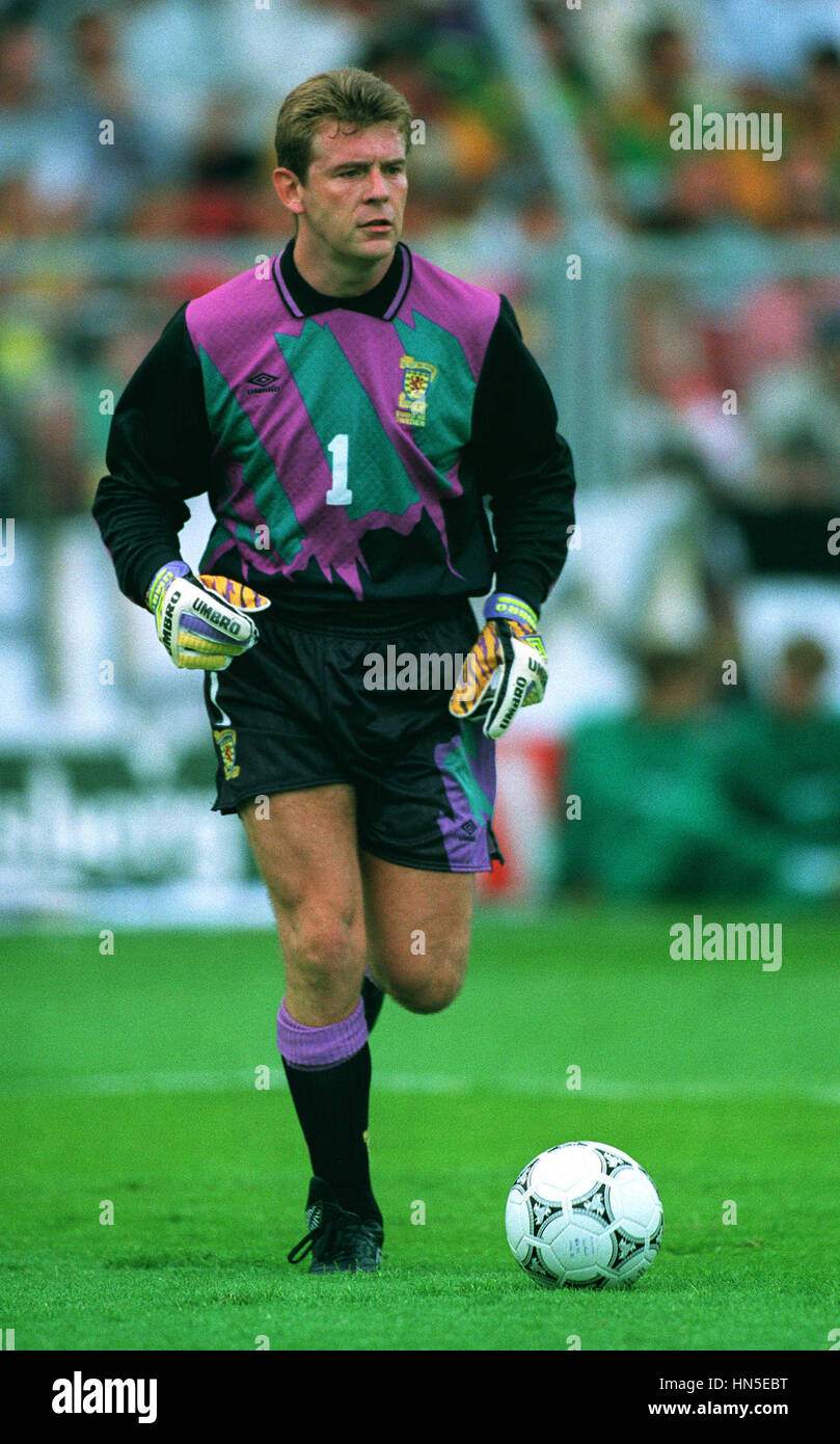 ANDY GORAM SCOTLAND & GLASGOW RANGERS FC 22 June 1992 Stock Photo - Alamy