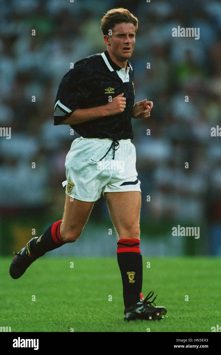 Kevin gallacher scotland hi-res stock photography and images - Alamy