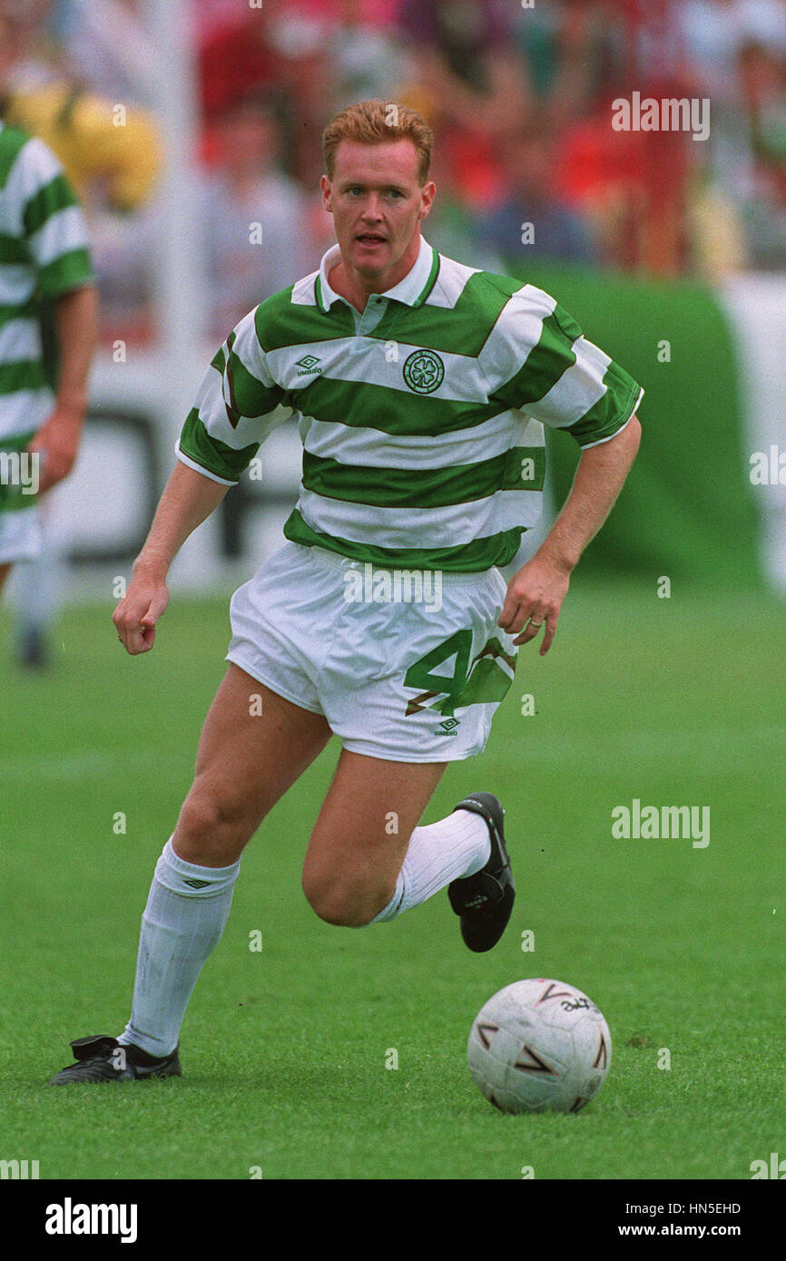 MIKE GALLOWAY GLASGOW CELTIC FC 20 July 1992 Stock Photo - Alamy