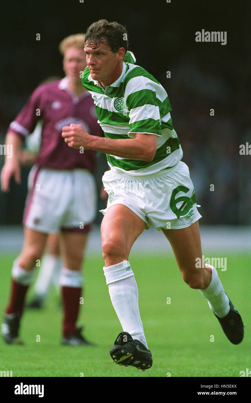 GARY GILLESPIE GLASGOW CELTIC FC 03 August 1992 Stock Photo - Alamy