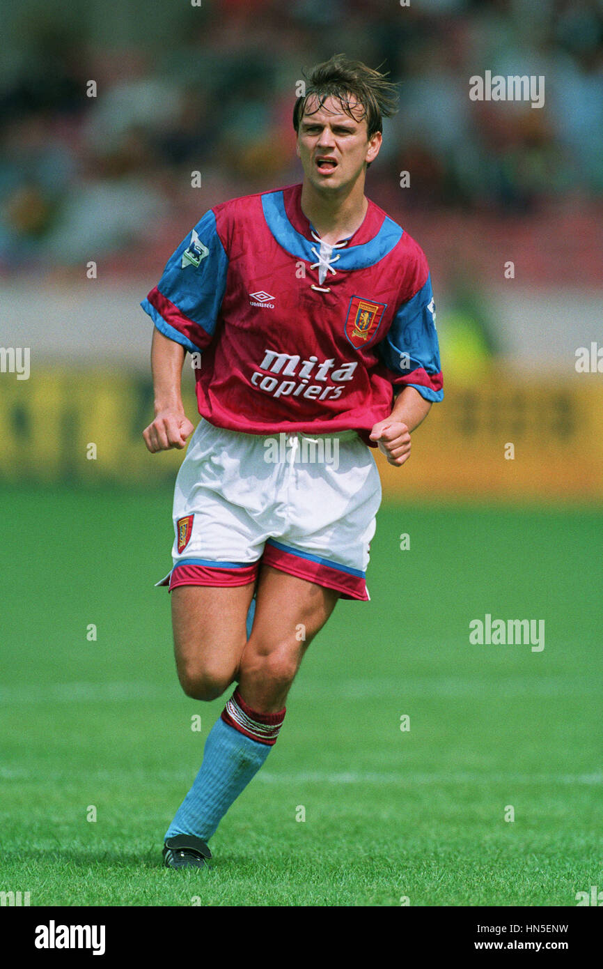 DARIUSZ KUBICKI ASTON VILLA FC 10 August 1992 Stock Photo - Alamy