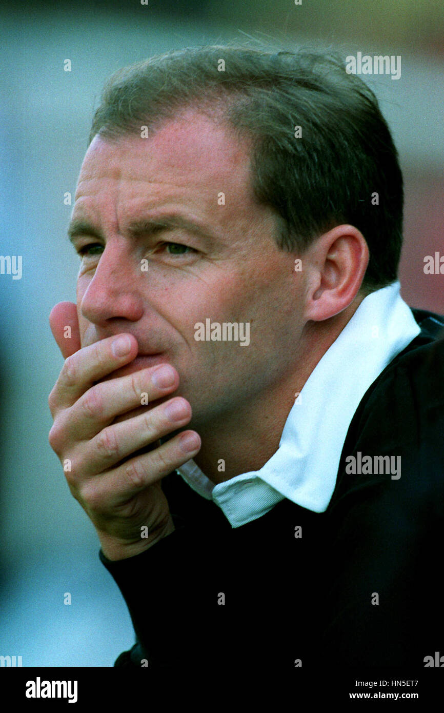 STEVE COPPELL CRYSTAL PALACE FC 17 August 1992 Stock Photo - Alamy