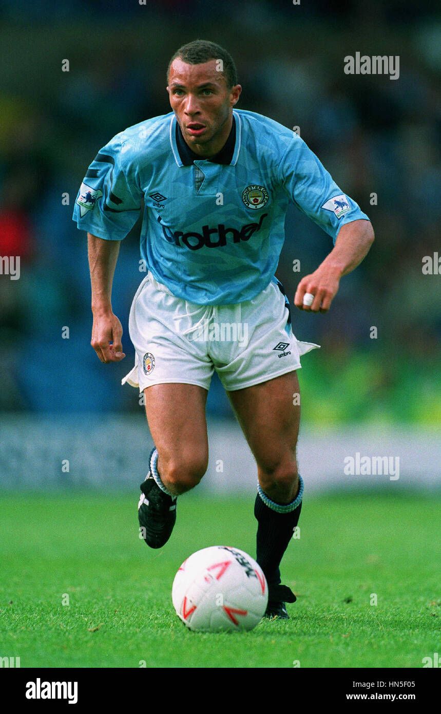 TERRY PHELAN MANCHESTER CITY FC 30 August 1992 Stock Photo - Alamy