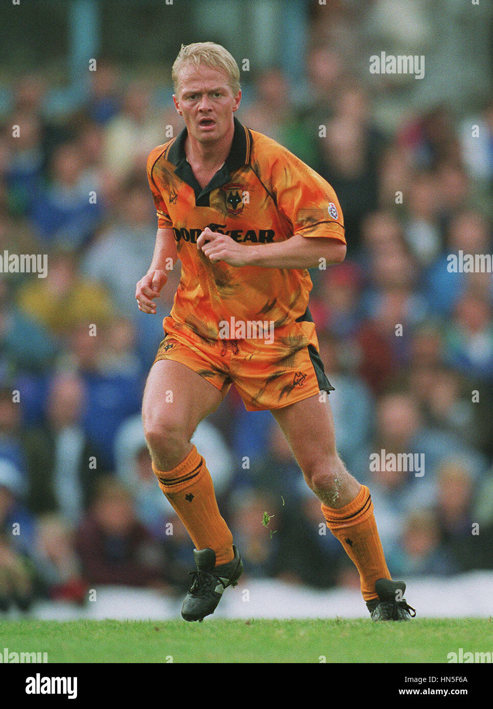 KEITH DOWNING WOLVERHAMPTON WANDERERS FC 15 September 1992 Stock Photo ...