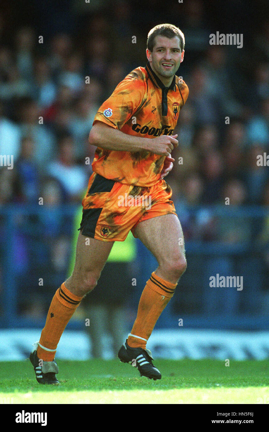 STEVE BULL WOLVERHAMPTON WANDERERS FC 15 September 1992 Stock Photo - Alamy