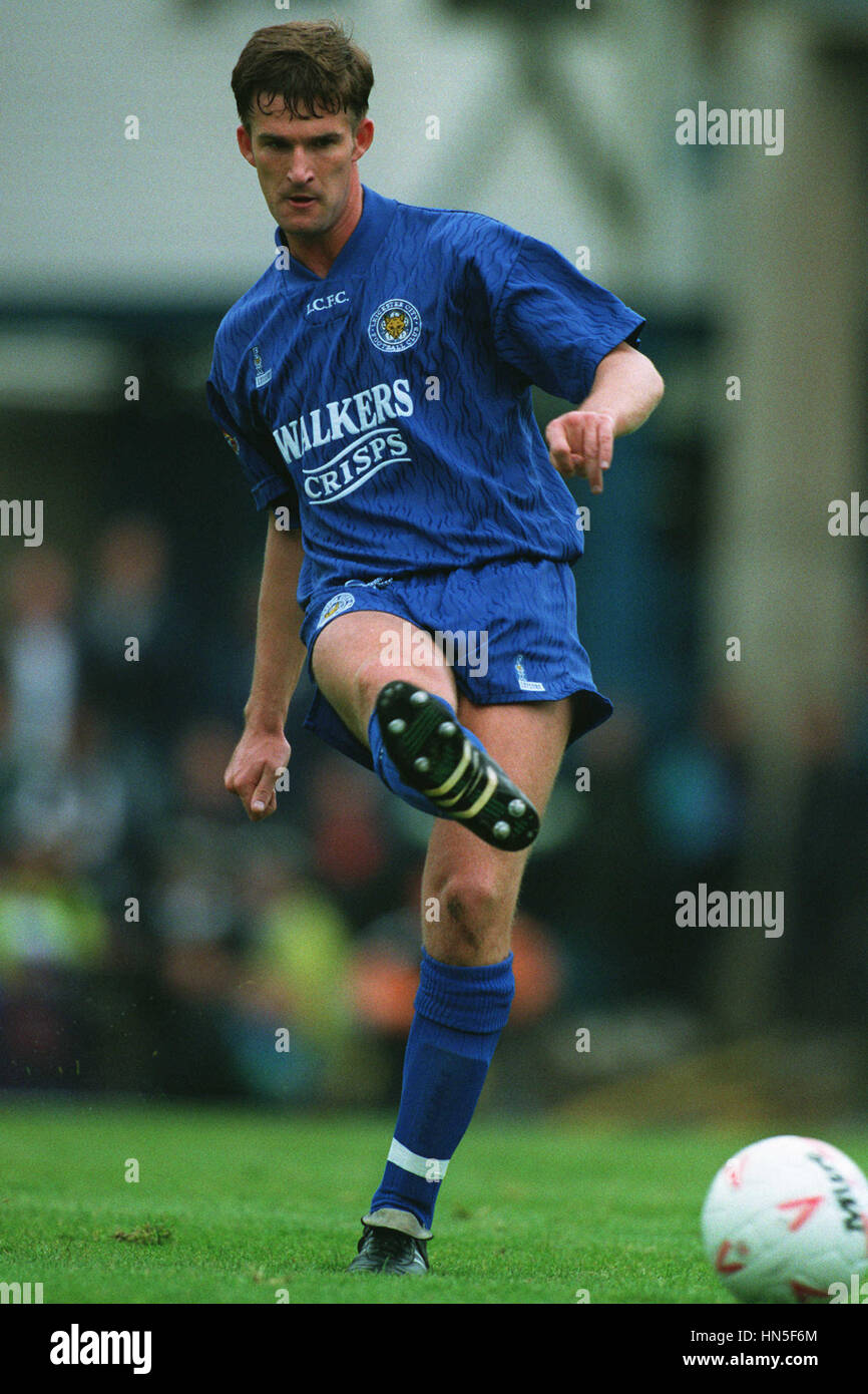 SIMON GRAYSON LEICESTER CITY FC 15 September 1992 Stock Photo - Alamy
