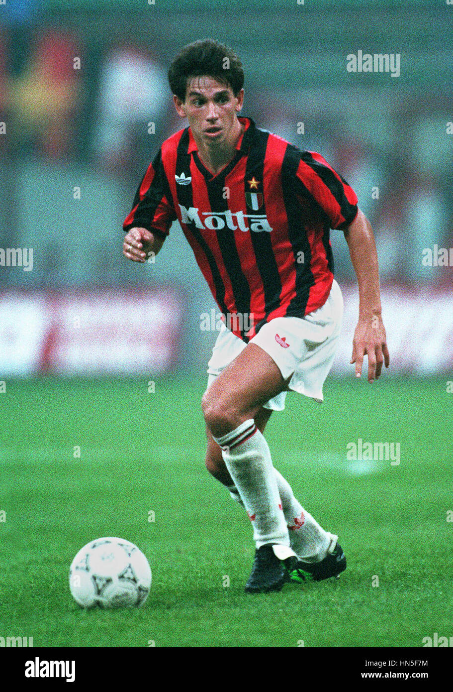 DEMETRIO ALBERTINI AC MILAN 18 September 1992 Stock Photo - Alamy