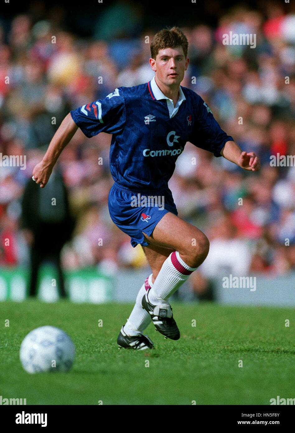 ANTHONY BARNESS CHELSEA FC 18 September 1992 Stock Photo - Alamy