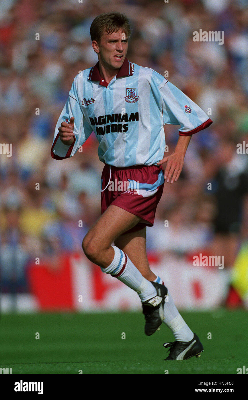 MARK ROBSON WEST HAM UNITED FC 28 September 1992 Stock Photo - Alamy