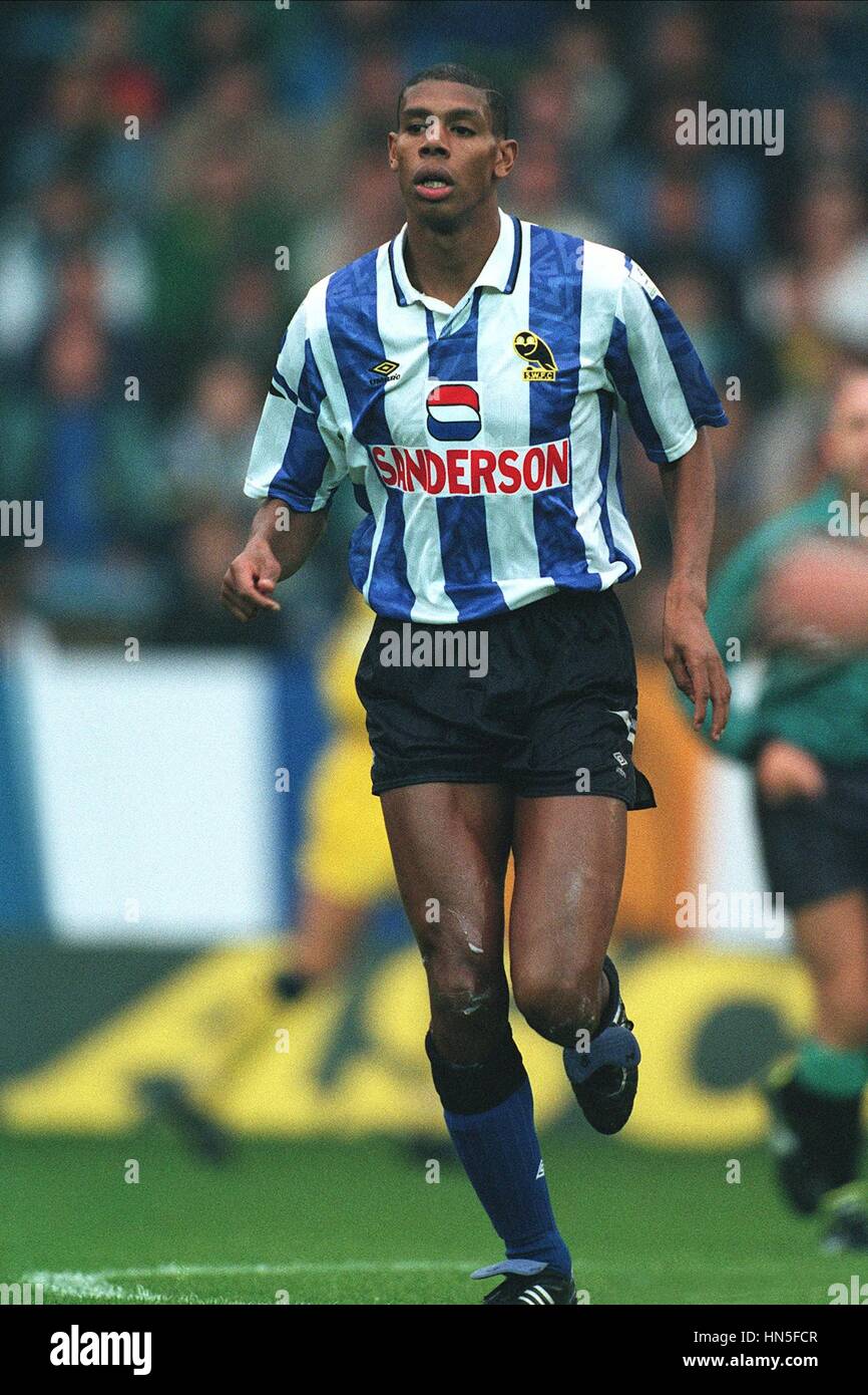 CARLTON PALMER SHEFFIELD WEDNESDAY FC 28 September 1992 Stock Photo - Alamy