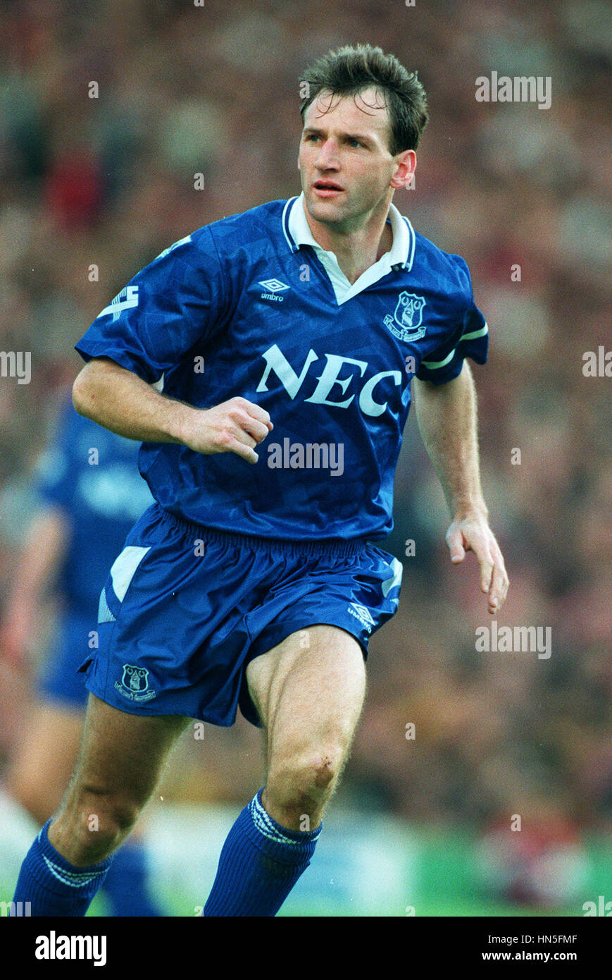 DAVE WATSON EVERTON FC 28 October 1992 Stock Photo - Alamy